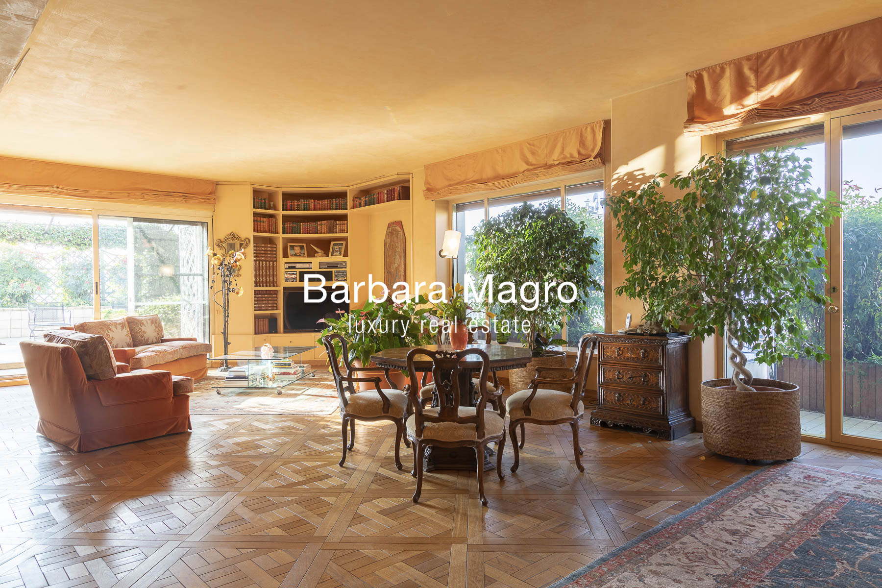 Barbara MagroPIAZZA PIEMONTE - Barbara Magro